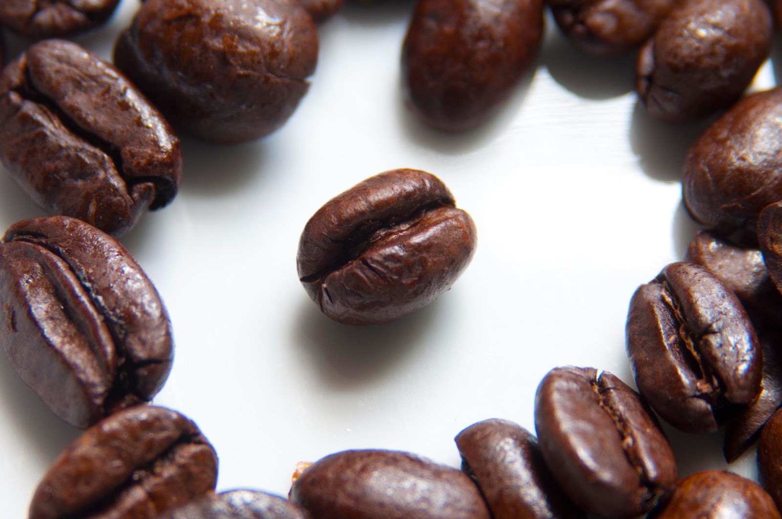 How Much Caffeine Is In One Coffee Bean? Know The Counts Here - Hero Coffee