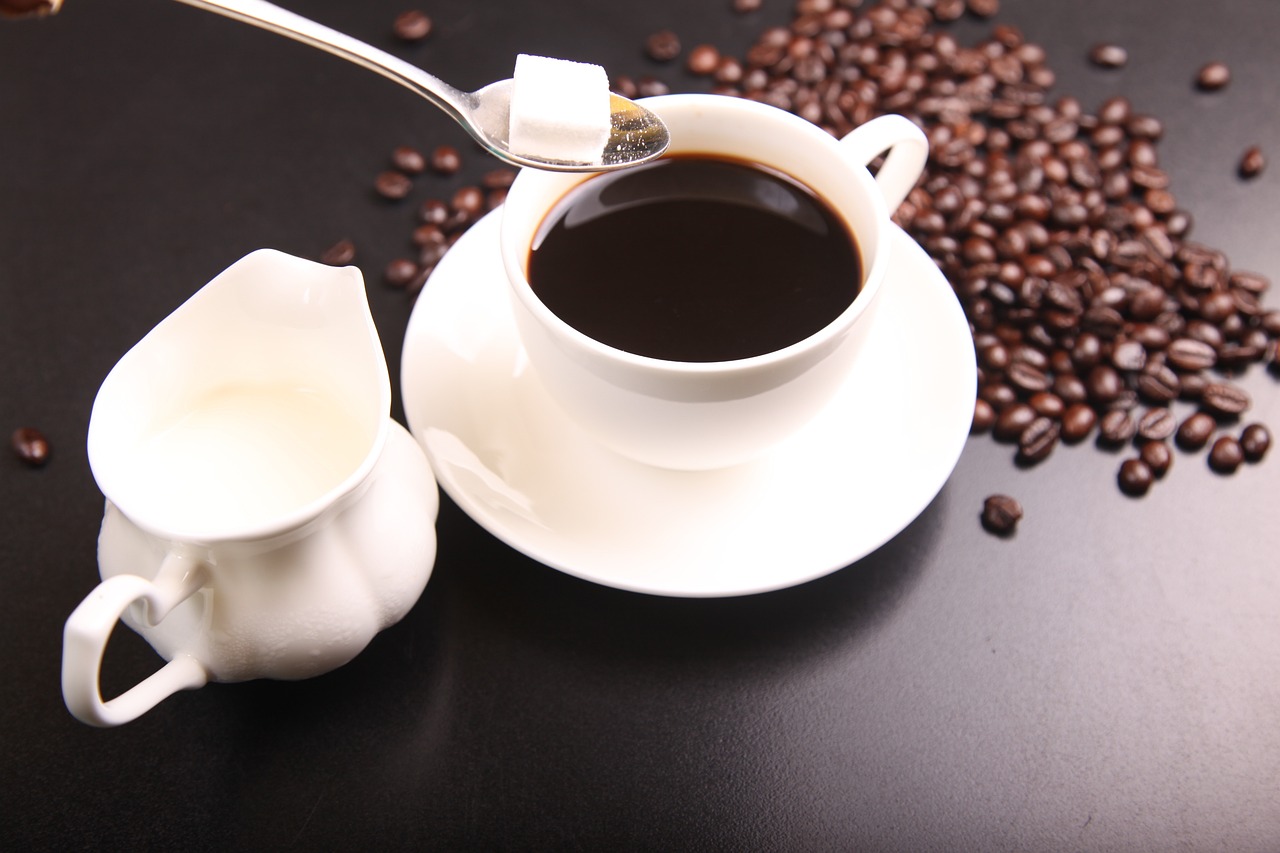 How Many Scoops Of Coffee Per Cup? Guide To Perfect Ratios